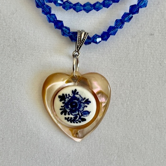 Delft | Jewelry | Vintage Abalone And Delft Heart Pendant 95s | Poshmark